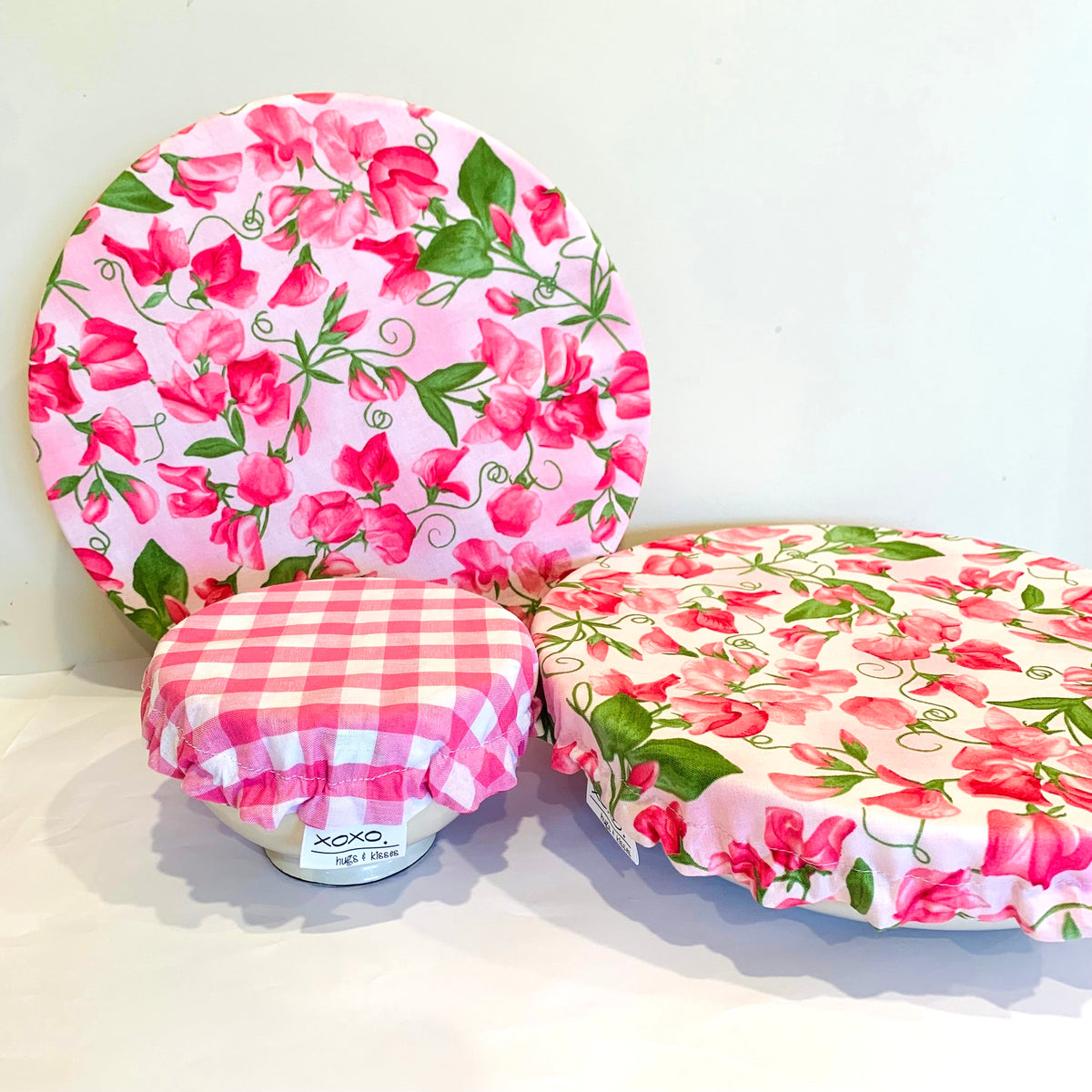 Fabric Bowl Covers – Hugs and Kisses